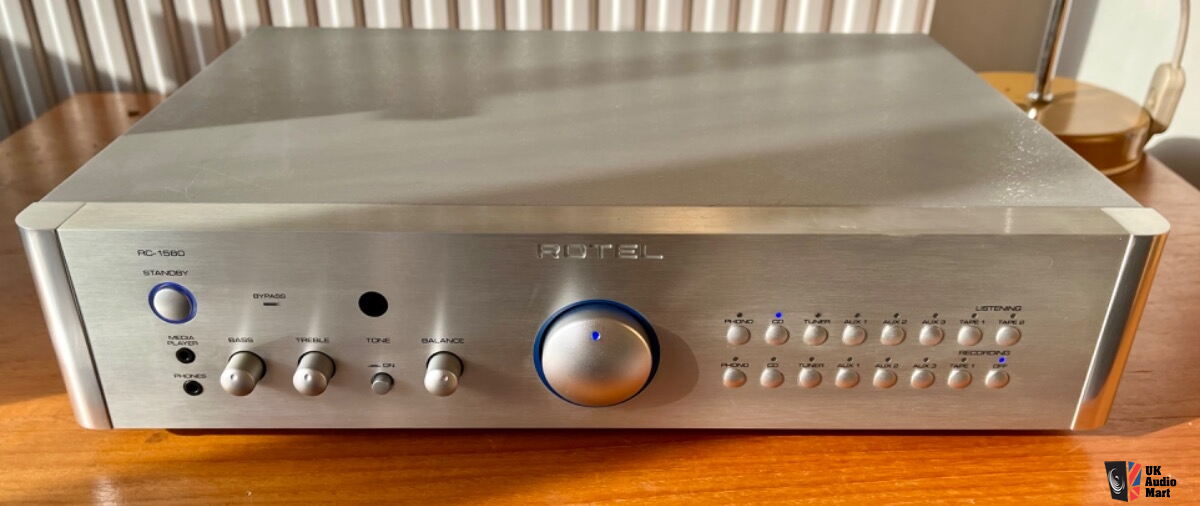 Rotel RC-1580 pre-amp Photo #5284095 - UK Audio Mart