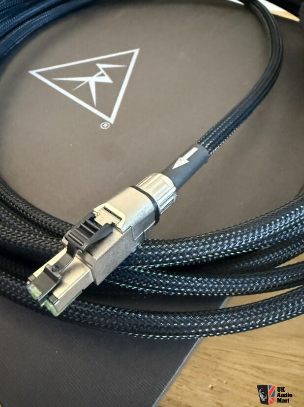 Shunyata Research Sigma V2 Ethernet Cable (6m) Photo #5451204 - UK ...