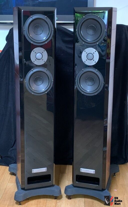 Usher Mini Dancer 2 DMD Photo #5496093 - UK Audio Mart
