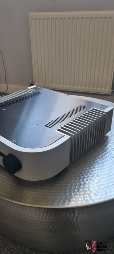 Classe cap 2100 integrated amplifier Photo #5731147 - UK Audio Mart