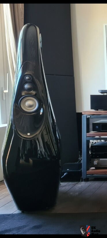 Vivid Audio giya G1 Spirit external crossover For Sale - UK Audio Mart