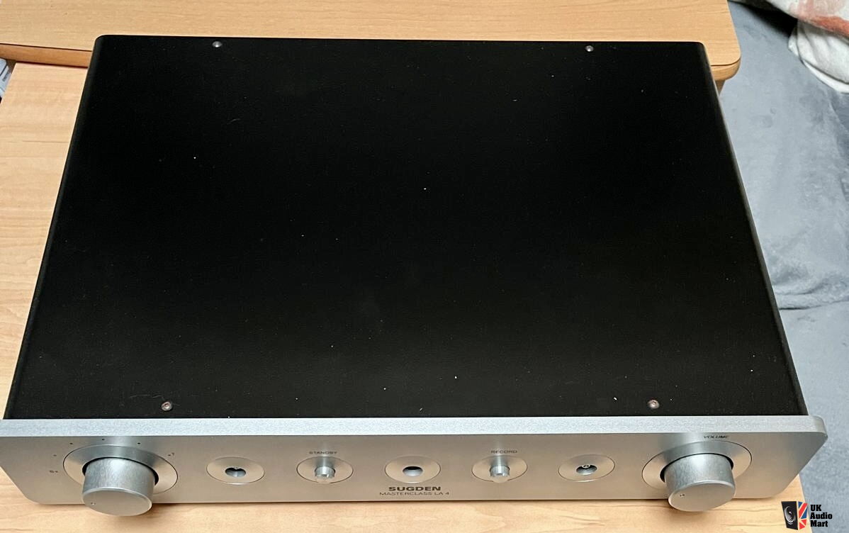 Sugden Masterclass LA-4 Line Pre Amplifier Photo #6163962 - UK Audio Mart