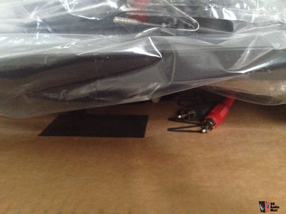 Rega P2 Belt Drive Turntable Rega RB250 Arm Brand New in Box Photo ...