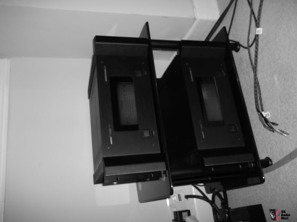 SUMO THE TEN/M MONO BLOCK AMPLIFIERS Photo #864598 - UK Audio Mart