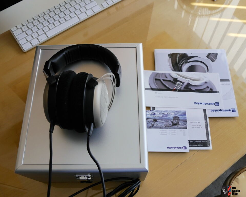 Beyerdynamic T1 Tesla Headphones Photo #988597 - UK Audio Mart